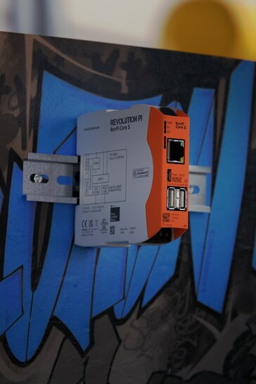 The Industrial Raspberry Pi - Revolution Pi The Industrial Raspberry Pi - Revolution Pi